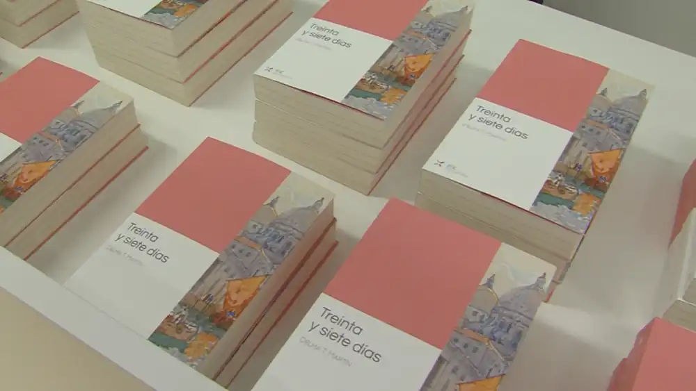 ⭐️Presentada la última novela de la escritora Delma T. Martín, ‘Treinta ...